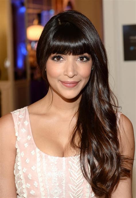 Hannah Simone Showing Cleavage At The Varietys 5th Annual Power Of Women Event Porn Pictures