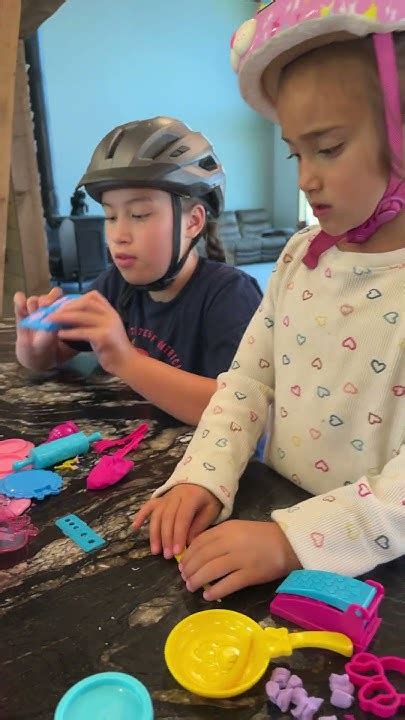 🌈minnie Mouse Softee Dough Color Magic Kitchen Create Your Own Cupcake