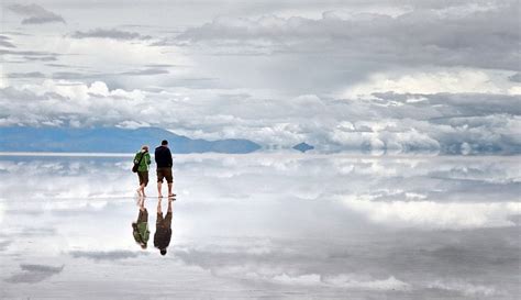 Salar De Uyuni One Of The Worlds Largest Mirrors Bored Panda