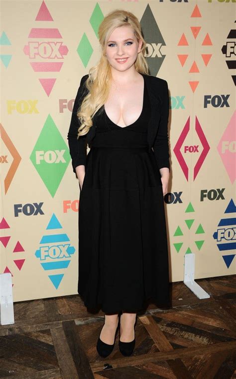 Abigail Breslin Cleavage Photos Pinayflixx Mega Leaks