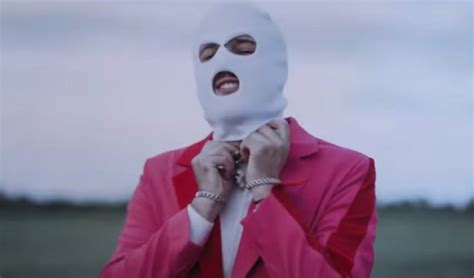 Naš Reper Devito Je Uspeo Da ObriŠe Fotke Na Kojima Ne Nosi Masku Ali