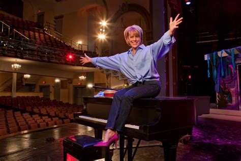 Robin Comstock 2011 Outstanding Woman In Business Nh Business Review