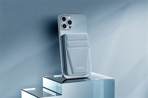 Transparent Magsafe Wireless Power Bank Might Just Be The Coolest Iphone Accessory Yanko Design