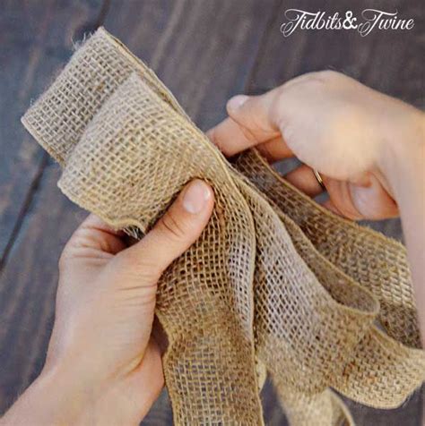 How To Make A Min Bow That S Easy Gorgeous Image Video Tutorial Artofit