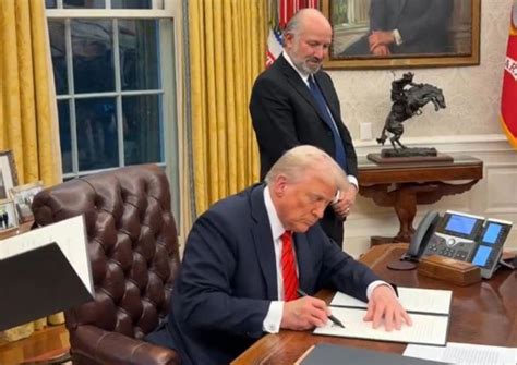 Opinion Stop Comparing Trumps Lawbreaking To Caesar Crossing The Rubicon