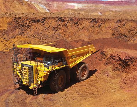 Mining Iron Ore With Komatsus Largest Mining Equipmentalva01 Mining Iron Ore With Komatsus Largest Mining Equipmentalva01
