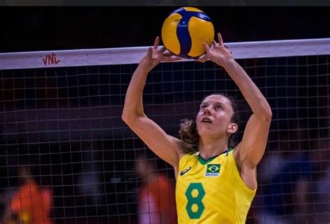 Macris Na Mira Do Thy Diz Site Turco Web Vôlei