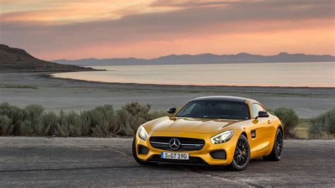 900 Luxury Wallpapers
