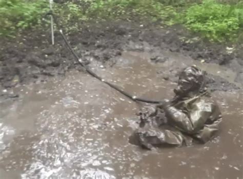 Full Zodiak In A Smelly Mud