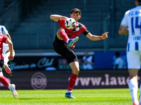 Sc Paderborn Travis De Jong Und Moritz Flotho Als Stürmer Der Zukunft