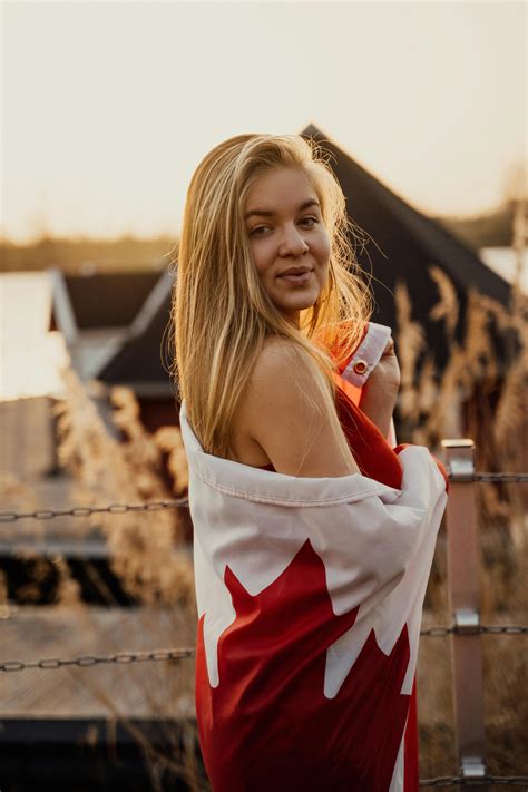 Beautiful Canadian Girl Photos Download The Best Free Beautiful
