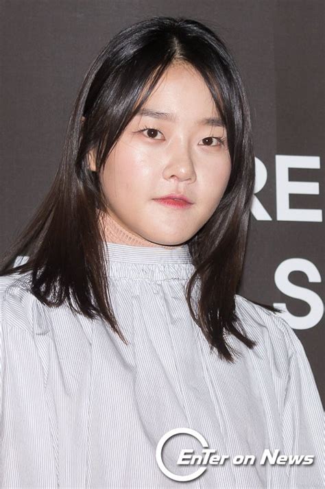 ON포토 강승현 핑크빛 미모 전자신문