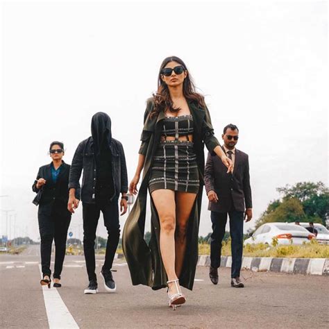 Mouni Roy Mouni Roy Drops Fresh Love Sex Aur Dhokha 2 Bts Featuring Director Dibakar Banerjee