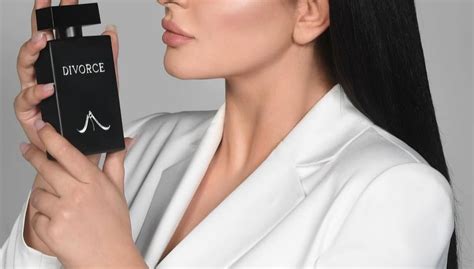 الشيخة مهرة ابنة محمد بن راشد تطرح عطرها الخاص Divorce فيديو النهار