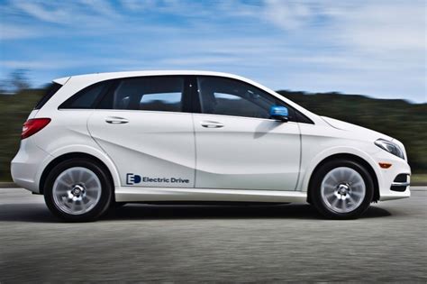 2014 Mercedes Benz B Class Electric Drive Pictures 29 Photos Edmunds