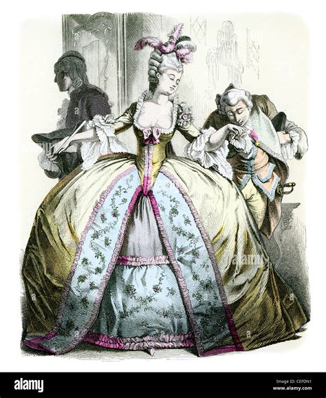 18th Century Fashion A Regal Revival