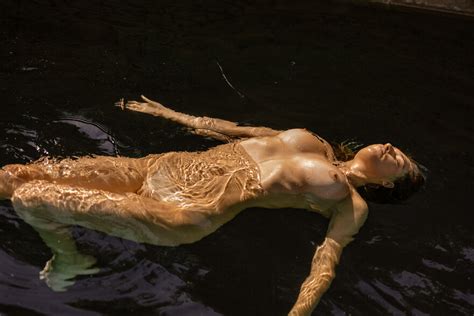 Floating Porn Pic Eporner