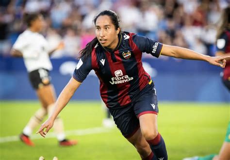 Mayra Ramírez Del Levante Al Chelsea El Fichaje Más Caro De La Historia Del Fútbol Femenino