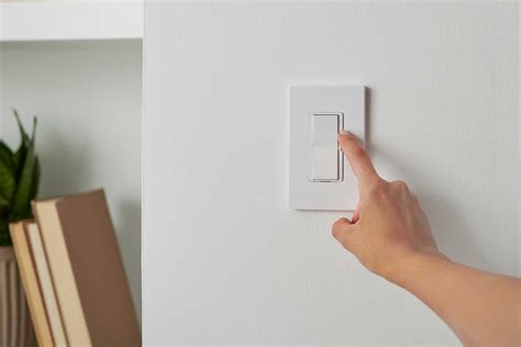 Lutrons Latest In Wall Smart Dimmer Looks A Lot Less Geeky Techhive
