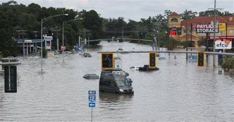 Louisiana Floods Leave At Least 5 Dead Tens Of Thousands Forced From