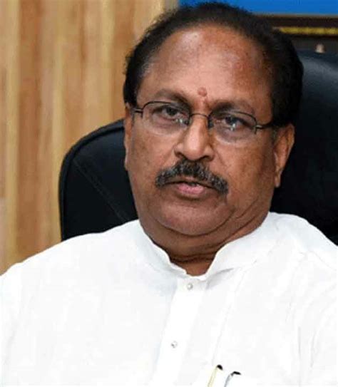 మంత్రి వర్సెస్‌ మాజీ Dasara Festival Mrgs Andhrapradesh