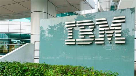 Deep Dive Ibm Is Taking Blockchain Beyond The Hype By Making It Viable For Businesses