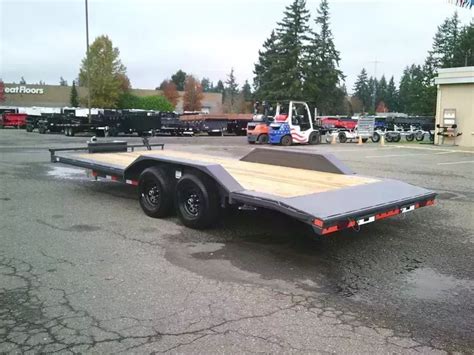 2026 Lamar 85x22 10k Classic Car Hauler Cc With Dove Tail Winch