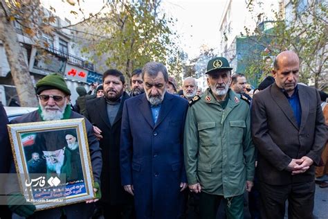 همشهری آنلاین حضور ویژه محسن رضایی در مراسم تشییع مادر ۴ شهید تصاویر