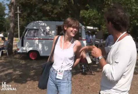 Télé Mathilde Warnier Quitte Léquipe De Cyrille Eldin Vsd