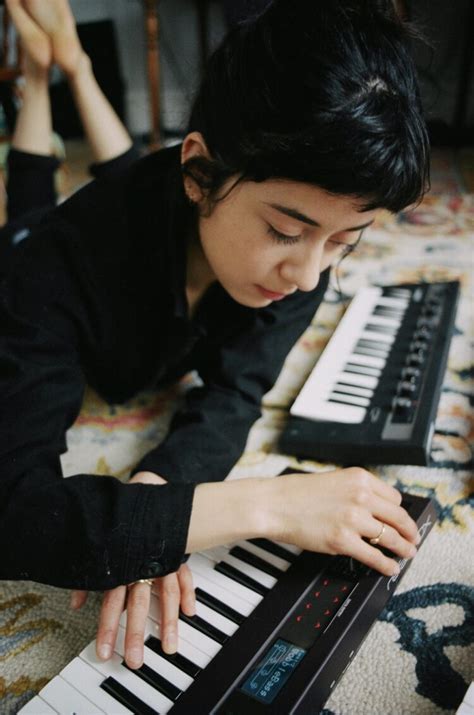 Daniela Andrade Feet