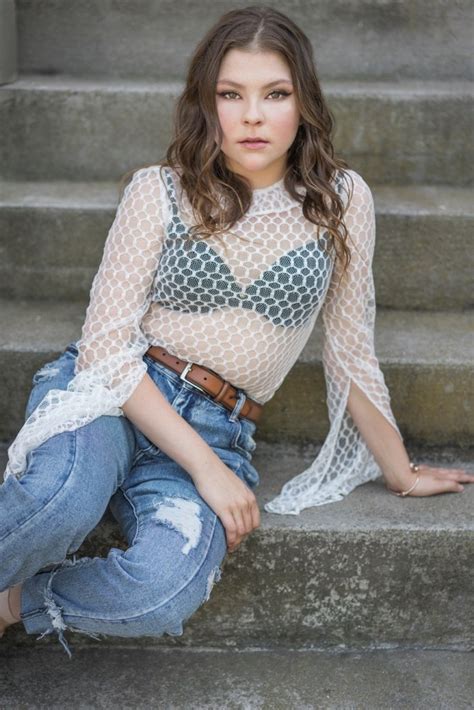 This Is Hannah Zeile Inbetween