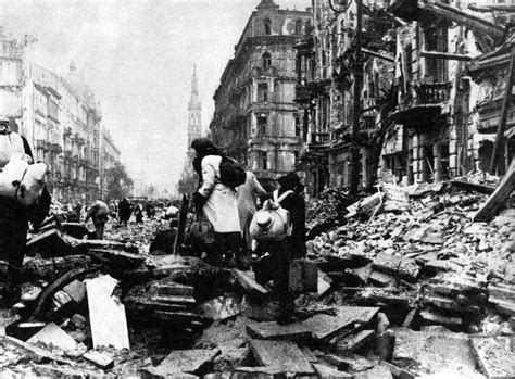 Rare Historical Photos From The Warsaw Uprising Of 1944 Rare
