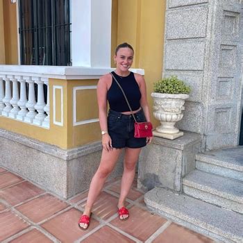 ELLIE LEACH Feet AZNudeFeet ELLIE LEACH Feet AZNudeFeet