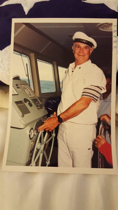 Thank You Patrick Colasour For Being The Reason I Finally Get To See That Woman Smile Rgundam