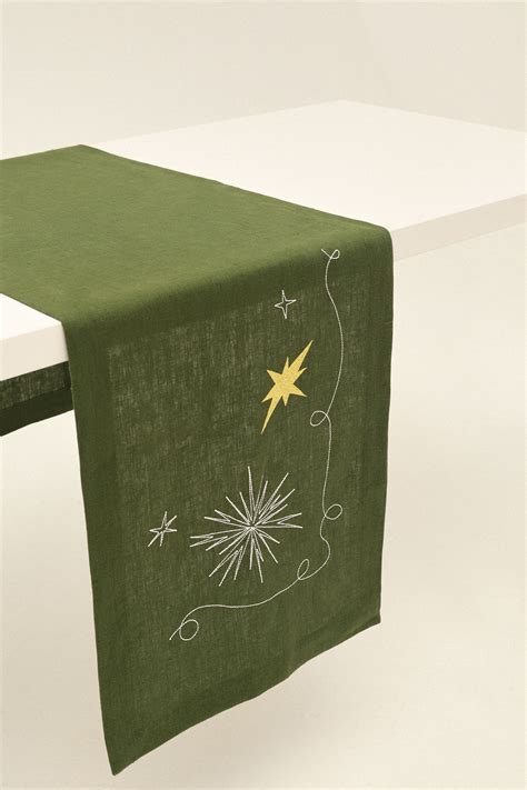 Holiday Linen Collection Holiday Linens Festive Table Setting
