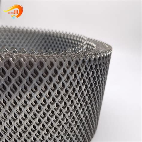 Small Hole Expanded Metal Diamond Shape Wire Mesh Panel Screen For