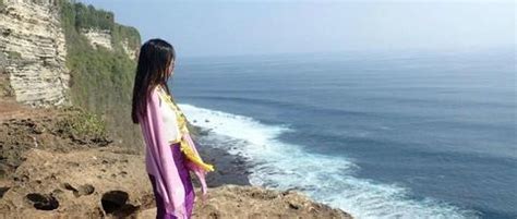 如何快速合并两个有序数组 知乎