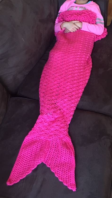 This Free Crochet Pattern For A Mermaid Tail Blanket Is Super Easy To