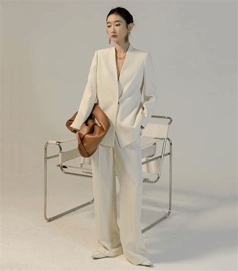 다바나 Sale 오늘출발 ★크레스 블랙 And 화이트 루즈핏 와이드 레그팬츠 투피스정장셋트 프레스티지 칼라리스 자켓루즈핏 팬츠하객룩 오피스룩 비지니스룩