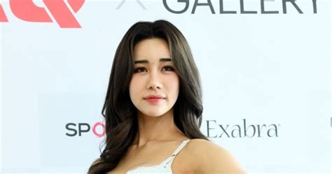 포토 유예주 아름다운 모습에 시선강탈