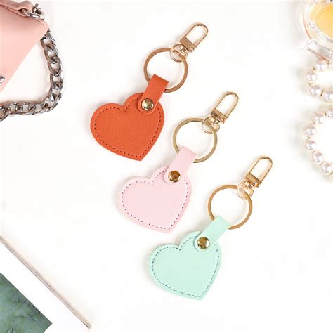 Chic Heart Keychain Set Of 3 Online Premium Keychain Nestasia