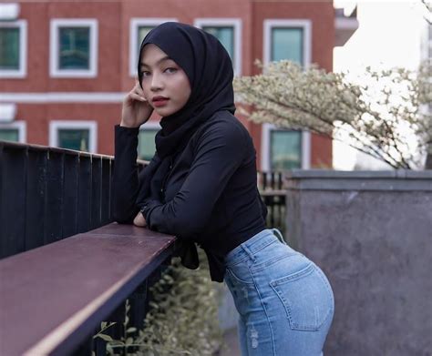 Oklin Fia Buat Konten Gaya Mesum Noval Assegaf Tidak Punya Adab Fajar