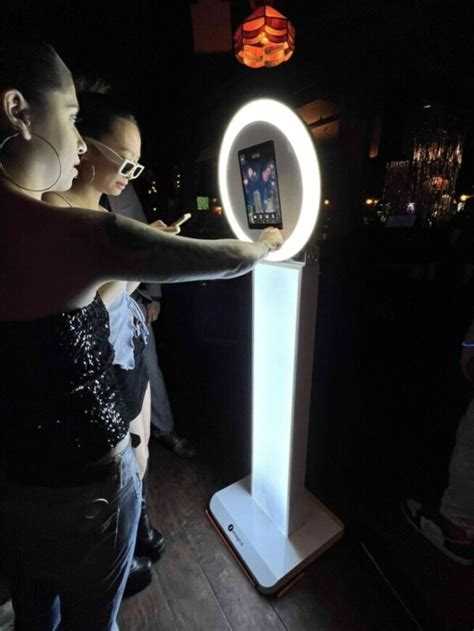 Imagica Standalone Digital Photo Booths Toronto Standalone Booths
