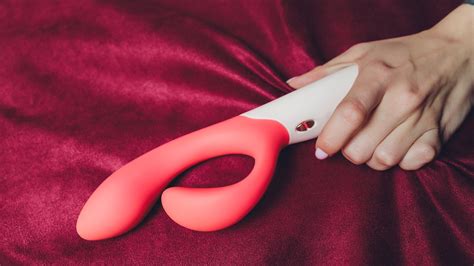 23 Best Quiet Vibrators Of 2023 According To Experts Teen Vogue