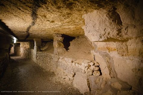 Underneath The Paris Streets Catacombs 500 Miles