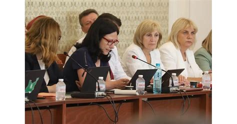 Правната комисия прие само част от проекта за закона срещу корупцията