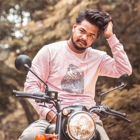 Debashis Sahu Debashisa1 • Threads Say More