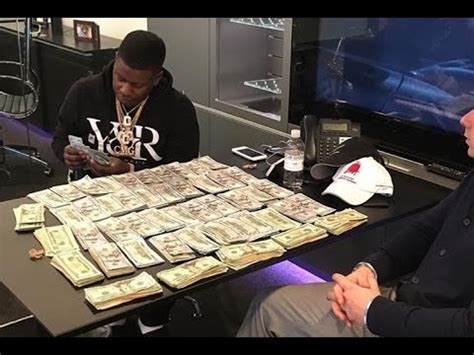 Rappers Throwing Money Atlanta Rapper Who Threw Money At Graduation