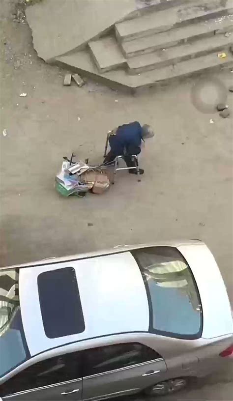 罗翔 On Twitter 中共国这盛世如ccp所愿！把商鞅的驭民七术发挥的伟大、光明、正确！ 学之无术、病无所医、老无所养！