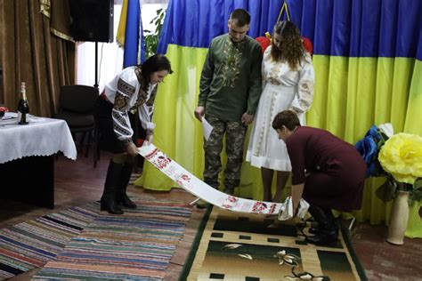 На Волині військовий та його обраниця взяли шлюб за одну добу ФОТО Волиньpost